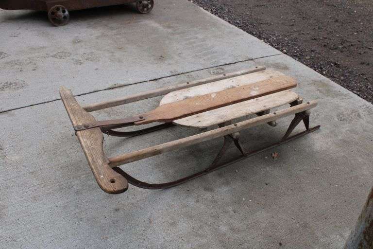 Antique steel rail sled - Lee Real Estate & Auction Service