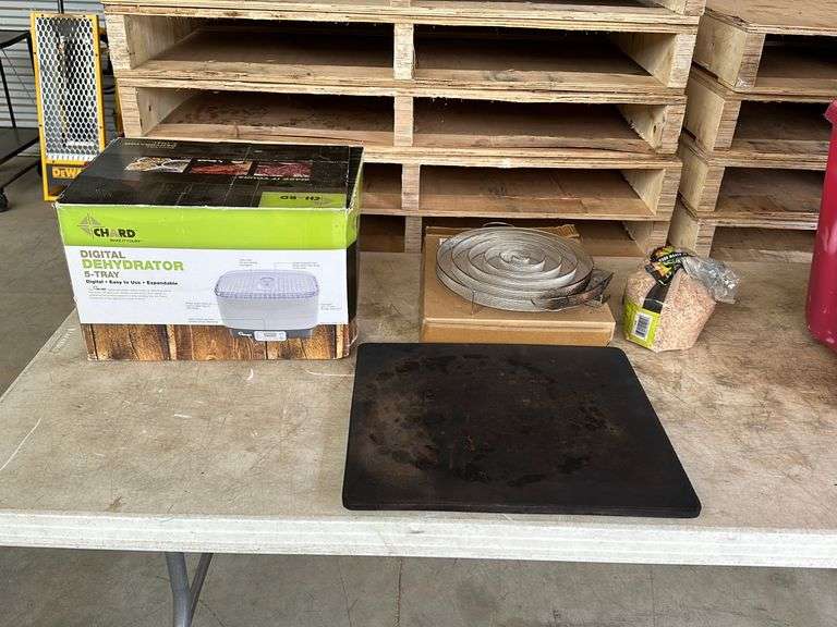 Dehydrator, Pizza Stone & Cold Smoker w/ Pellets - Lee Real Estate ...