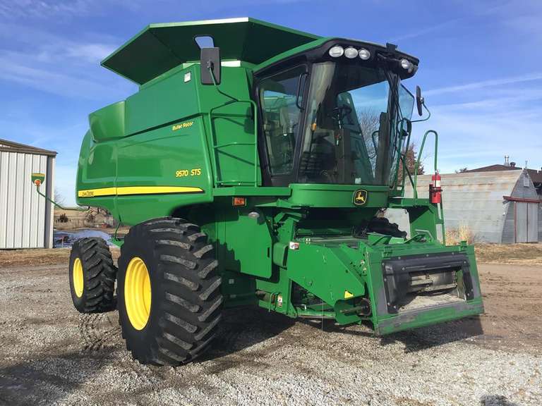 2008 John Deere 9570 STS combine, 1,443/2,079 hours - Adam Marshall ...