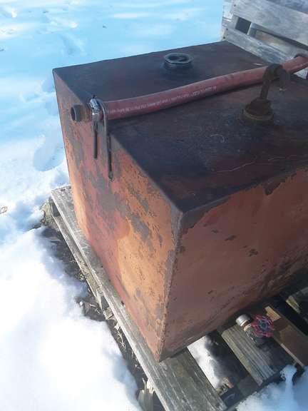 50 gallon oil square tank with drain valve - Adam Marshall Land ...