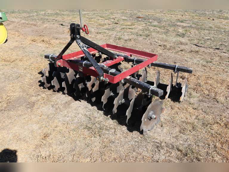 6ft. Disc, 3pt. - Adam Marshall Land & Auction, LLC