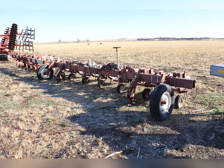 Mead Machine 6R36 cultivator - Adam Marshall Land & Auction, LLC