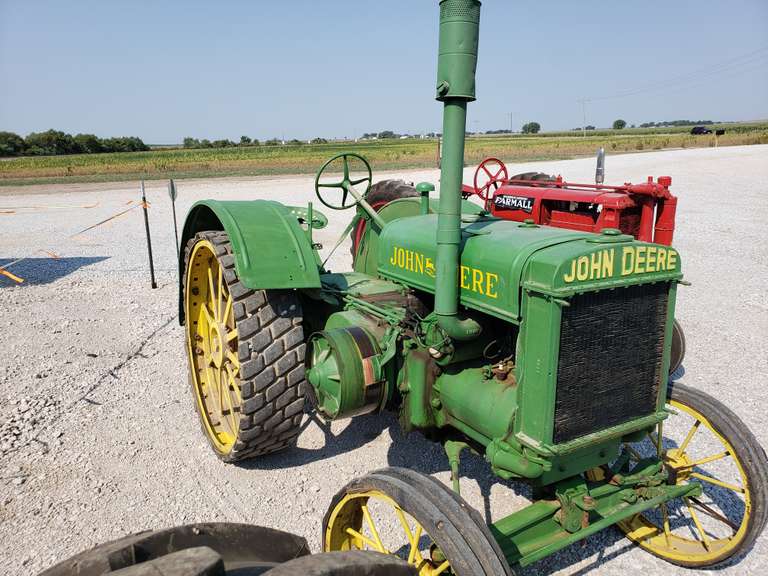 1929 John Deere Model D tractor - Adam Marshall Land & Auction, LLC