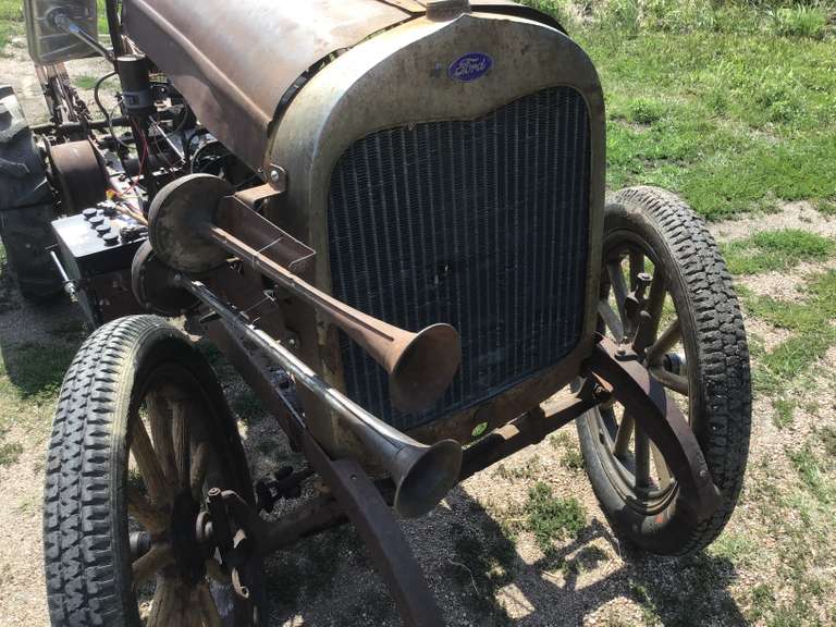 1929 Doddle Bug tractor - Adam Marshall Land & Auction, LLC