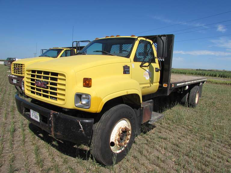 1999 GMC C6500 Topkick truck - Adam Marshall Land & Auction, LLC
