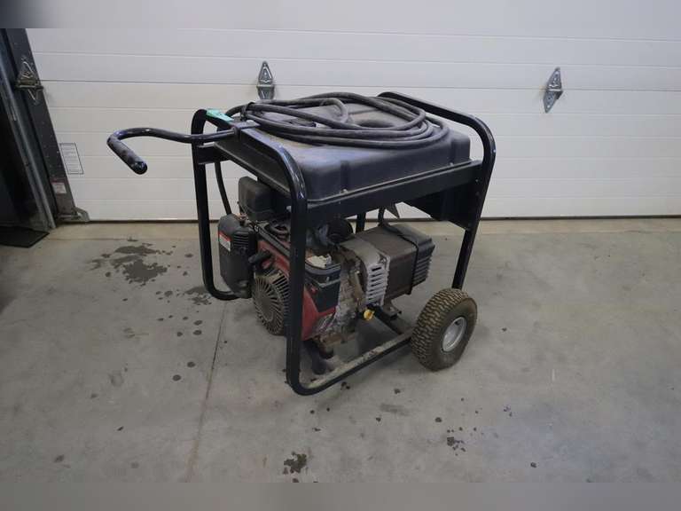 Black Max 6250 watt generator - Adam Marshall Land & Auction, LLC