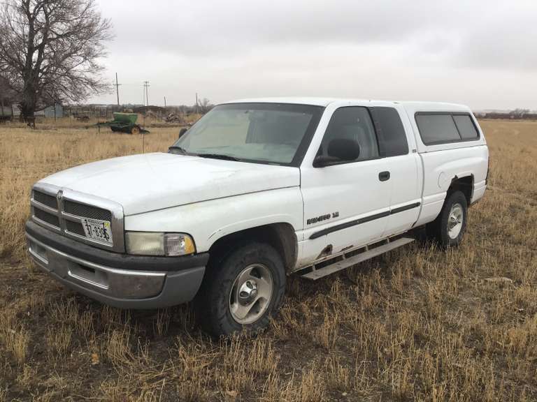 2000 Dodge 1500 Quad Cab Pickup - Adam Marshall Land & Auction, LLC