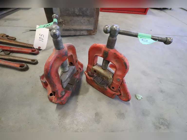 Rigid pipe vise 1/8-2.5" - Adam Marshall Land & Auction, LLC