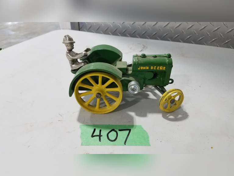 Vintage Vindex John Deere Model D Tractor - Adam Marshall Land ...