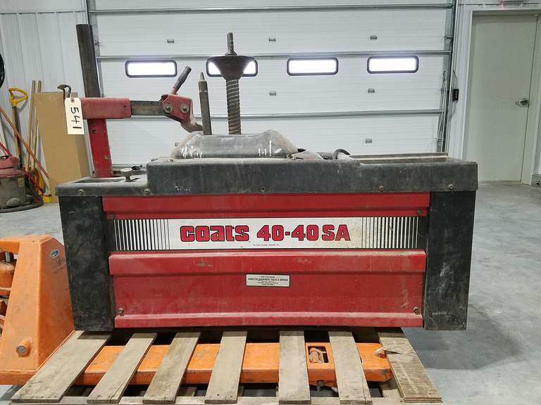 Coats 40-40SA Tire Machine - Adam Marshall Land & Auction, LLC