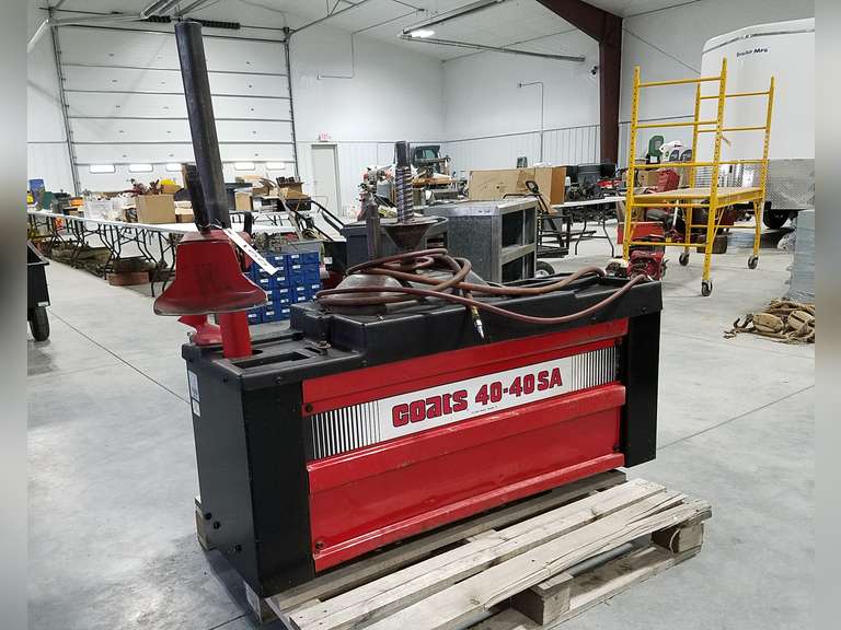 Coats 40-40SA Tire Machine - Adam Marshall Land & Auction, LLC