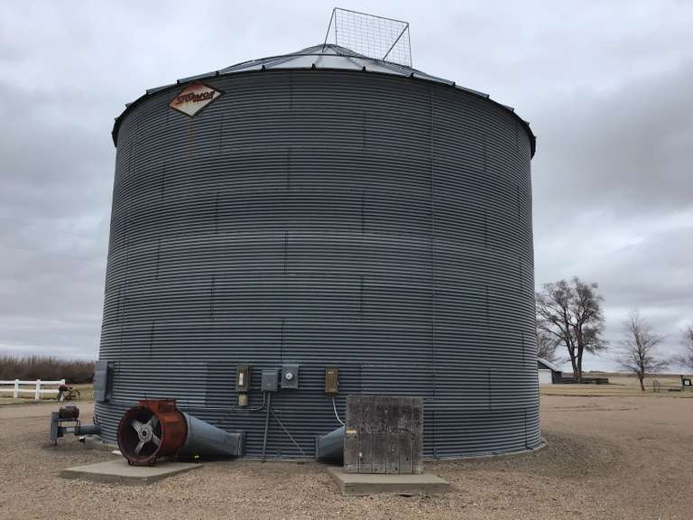 Stormor Grain Bin, 20,000 Bu. (Bertrand, NE) - Adam Marshall Land ...