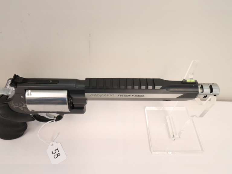 Smith & Wesson 460XVR Bone Collector Revolver (No. 1426 of 1500) - 460 ...