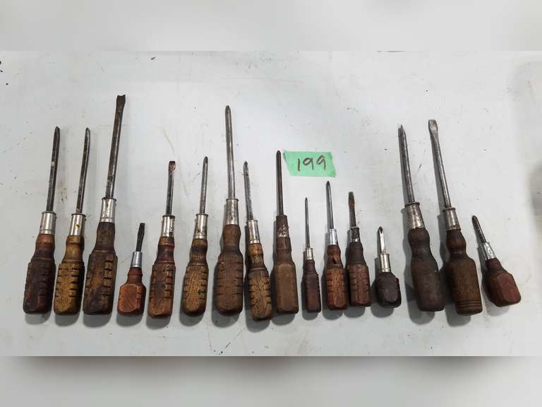 Assorted Vintage Wood Handle Screwdrivers - Adam Marshall Land ...