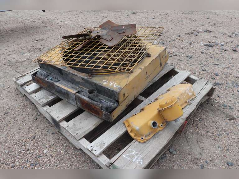 Caterpillar 3208 radiator and valve cover - Adam Marshall Land ...