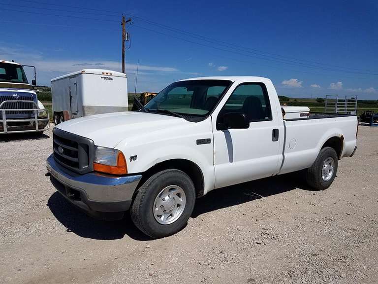 2001 Ford F-250 Regular Cab Pickup - Adam Marshall Land & Auction, LLC