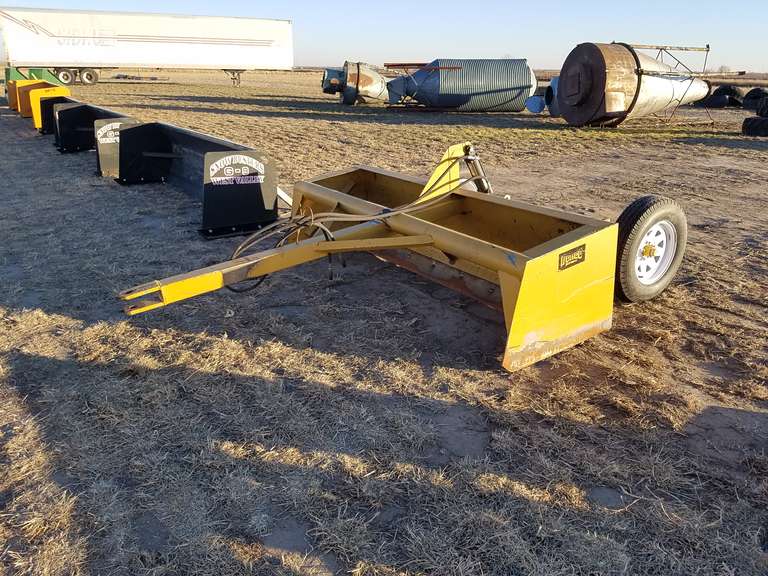 Demco 8Ft Box Scraper - Adam Marshall Land & Auction, LLC