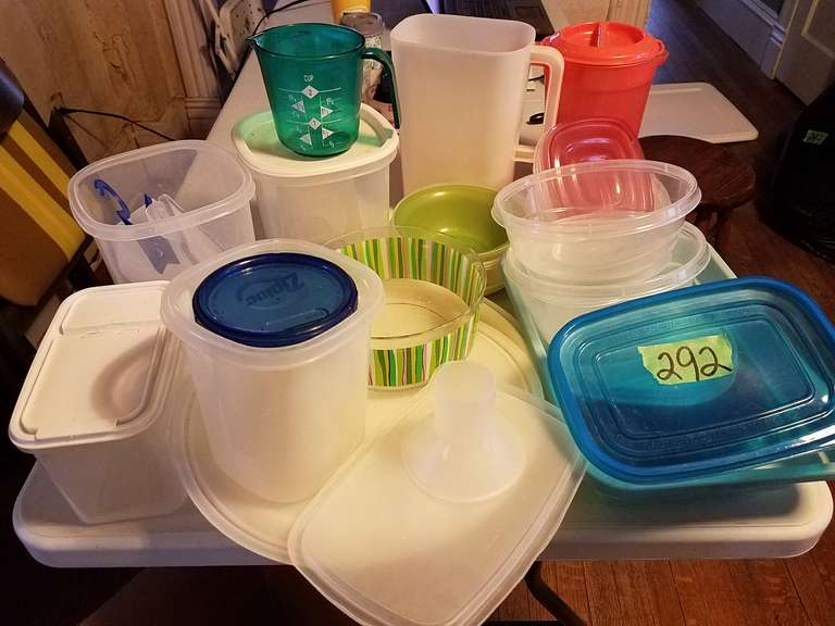 Plasticware and Tupperware - Adam Marshall Land & Auction, LLC