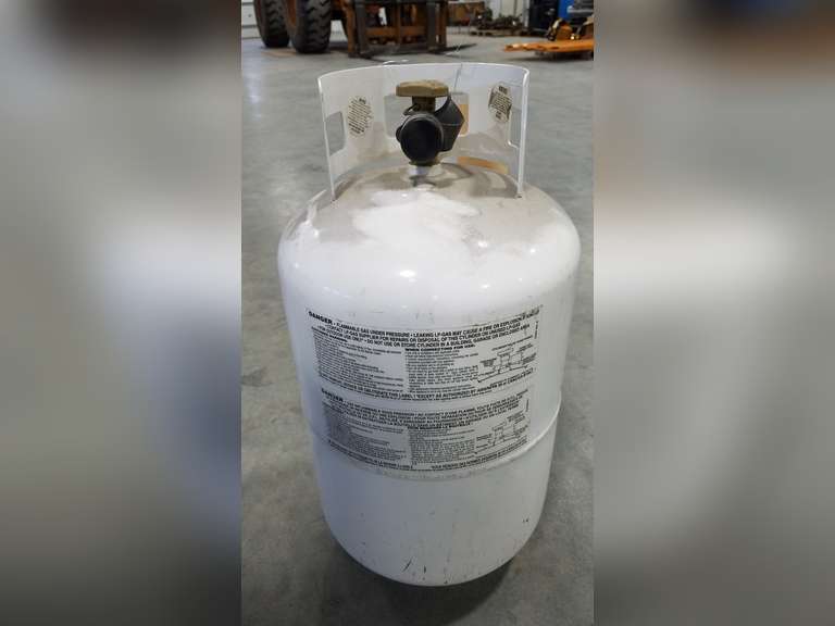 25 Lb Propane Tank - Adam Marshall Land & Auction, LLC