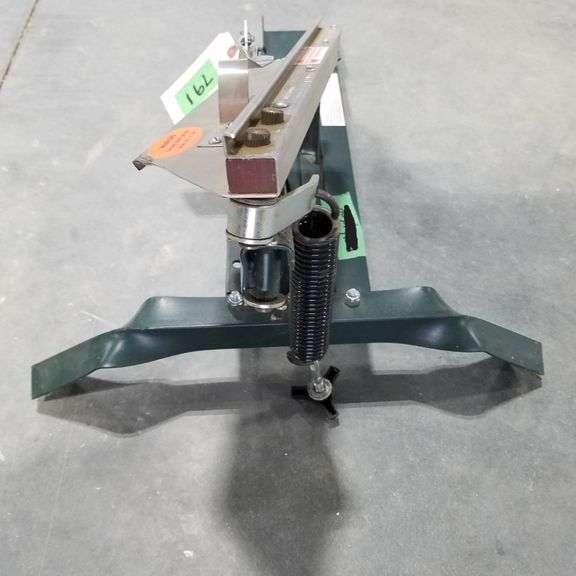 Trius 1 Step Clay Target Trap - Adam Marshall Land & Auction, LLC