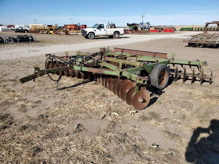 John Deere 16FT Disk - Adam Marshall Land & Auction, LLC