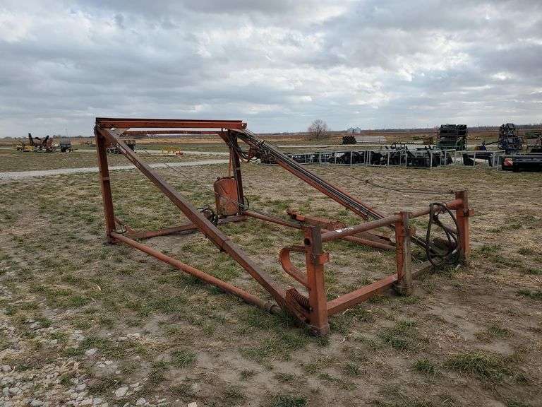 Farmhand F10-D Loader w/ Brackets - Adam Marshall Land & Auction, LLC