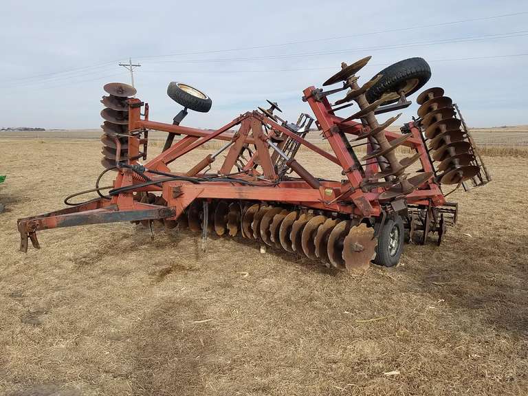 IH Disk 490 21FT Disk - Adam Marshall Land & Auction, LLC
