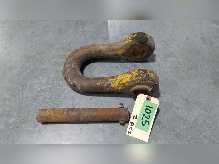 Large Clevis & Pin - Adam Marshall Land & Auction, LLC