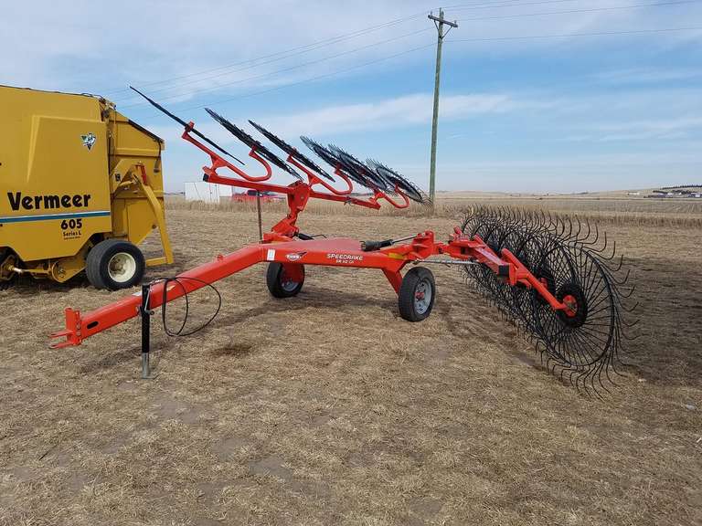 Kuhn SR112 G11 Speedrake 12 Wheel - Adam Marshall Land & Auction, LLC