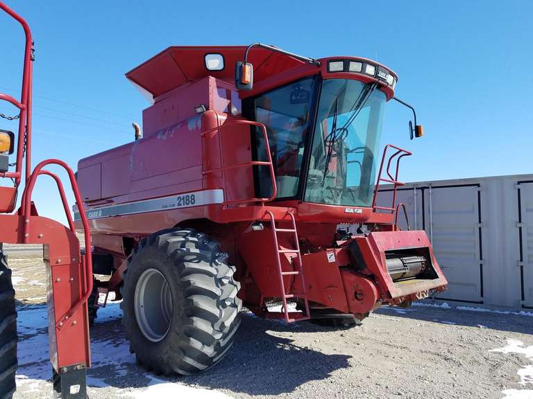 1995 Case IH 2188 Axial Flow Combine - Adam Marshall Land & Auction, LLC