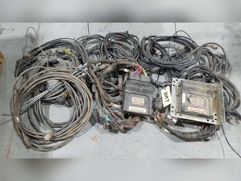 (2) Precision Planting 20/20 Row Flow Units/Wiring Harnesses - Adam ...