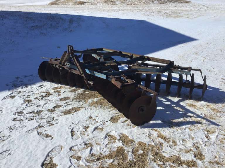 Ford 10FT Disk, 3PT. - Adam Marshall Land & Auction, LLC