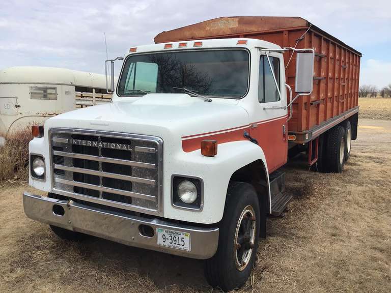 1981 International S Series 1754 - Diesel - Adam Marshall Land ...