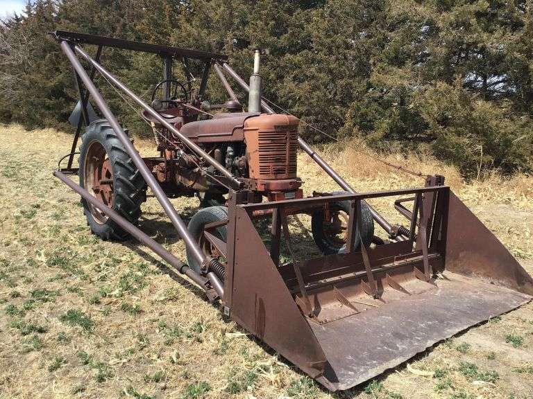 Farmall H with Loader - Adam Marshall Land & Auction, LLC