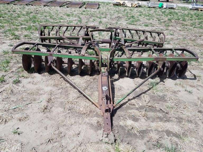 john Deere 10FT Disk - Adam Marshall Land & Auction, LLC