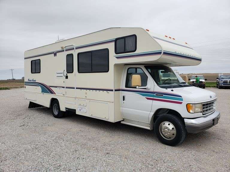 1996 Winnebago Minnie Winnie RV - Adam Marshall Land & Auction, LLC