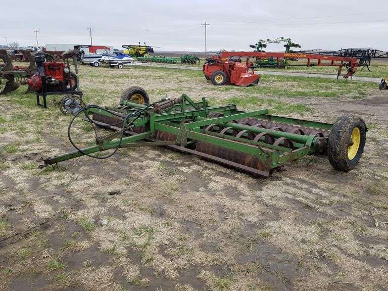 John Deere 20FT Roller Packer - Adam Marshall Land & Auction, LLC