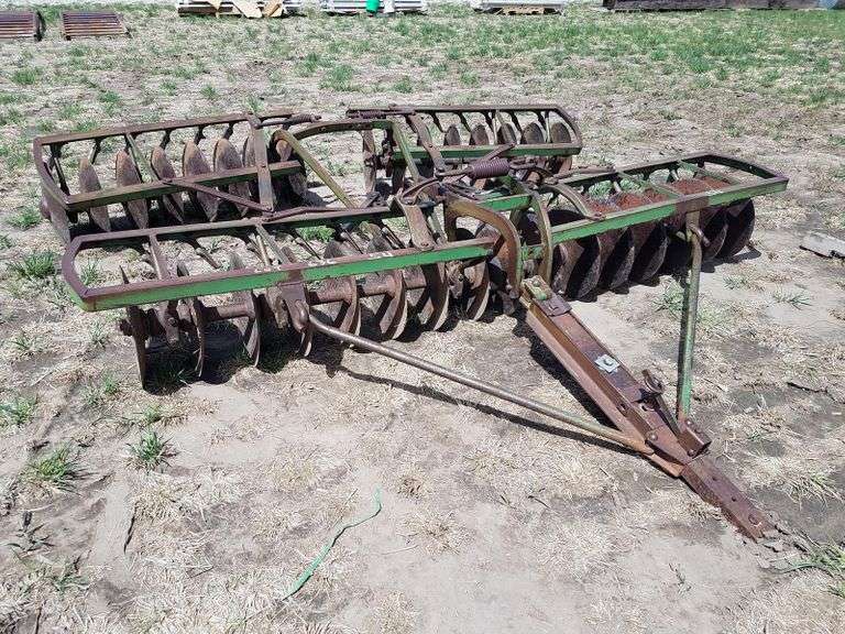 john Deere 10FT Disk - Adam Marshall Land & Auction, LLC
