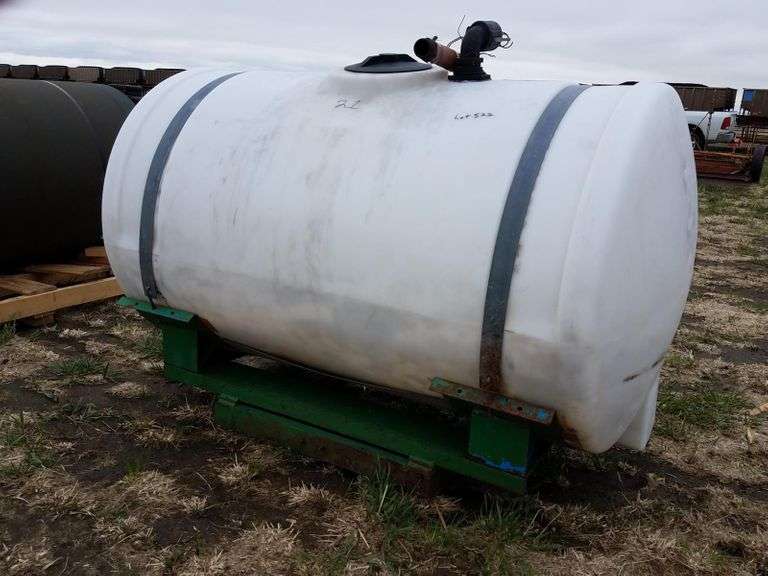 Front Mount Sprayer Tank, 300 gal. - Adam Marshall Land & Auction, LLC
