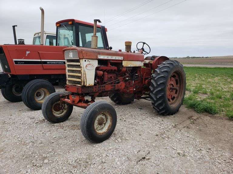 1963 Farmall 460 Diesel Tractor - Adam Marshall Land & Auction, LLC