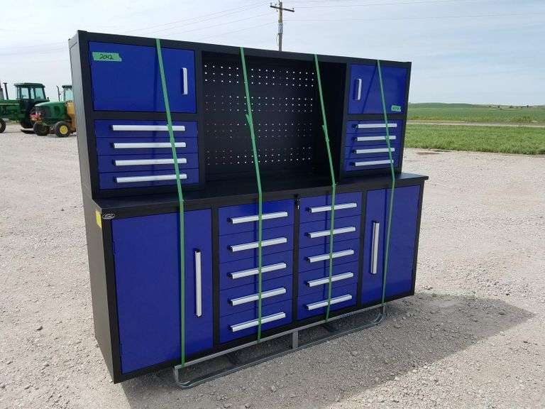 Unused Steelman Tool Box 7FT with Top - Blue - Adam Marshall Land ...