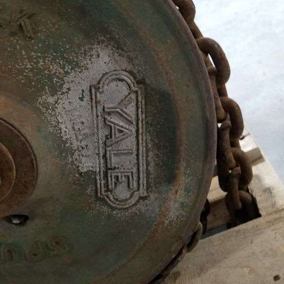 Vintage Yale 1-1/2 Ton Model B-B Spur Geared Block Chain Hoist - Adam ...