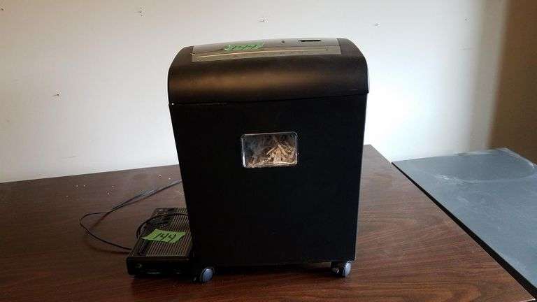 Office Max Paper Shredder and Radio - Adam Marshall Land & Auction, LLC