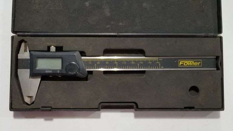 Fowler 0-6" Electronic Digital Caliper - Adam Marshall Land & Auction, LLC