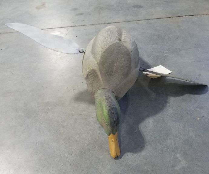 Spinning Wing Motorized Mallard Duck Decoy - Adam Marshall Land ...