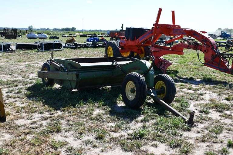 John Deere 200 Dirt Scraper - Adam Marshall Land & Auction, LLC