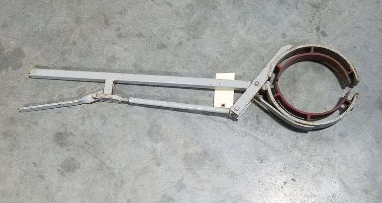 Clamp Style Pipe Turner - Adam Marshall Land & Auction, LLC