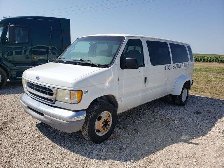 2002 Ford Econoline Van Dually - Adam Marshall Land & Auction, LLC