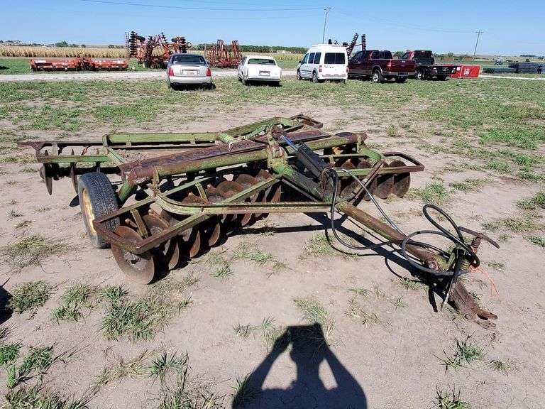 John Deere 12ft Disc - Adam Marshall Land & Auction, LLC