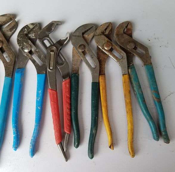 Assorted channel lock pilers - Adam Marshall Land & Auction, LLC